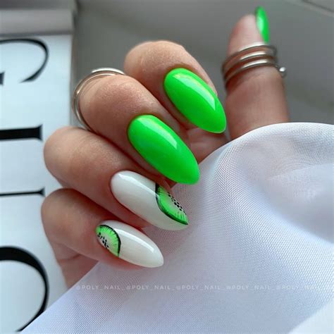 Сочные яркие ногти | Oval nails, Fancy nail art, Cute almond nails