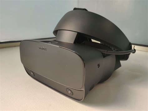 Palmer Luckey : Oculus Rift 2 annulé juste avant sa production