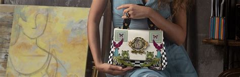 Braccialini - The best brands only on - Sicilia Outlet Village
