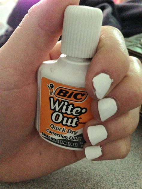 Every time I see Motherbus’ nails all I see is this : r/FundieSnarkUncensored