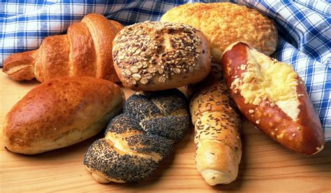 Булочки с вареньем на дрожжах и маргарине