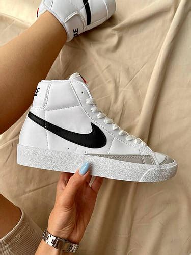 Кроссовки женские Nike Blazer White белые найк блейзер демисезонные ...