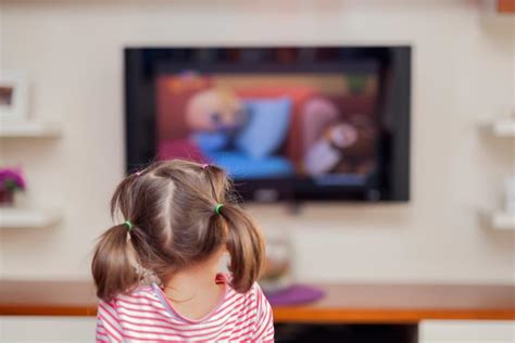Постоянные истерики у ребенка 2-3 лет: как успокоить, что делать
