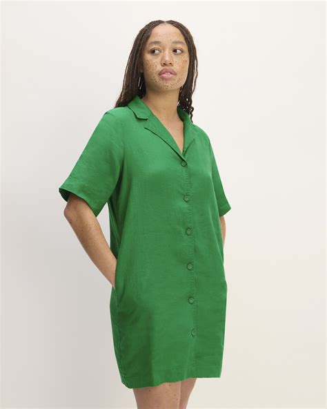 The Shirtdress in Linen Grass Green – Everlane