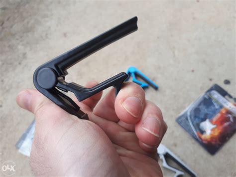 Kapodaster za Elektricnu Akusticnu Gitaru Capo - Ostalo - OLX.ba