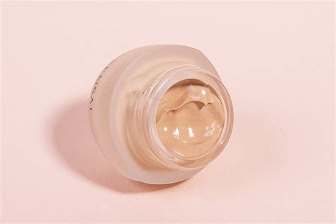 Лучшие тональные кремы кушоны и базы 2021 | Beauty Insider
