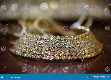 Nadel stockfoto. Bild von traditionell, frauen, dekoration - 115580142