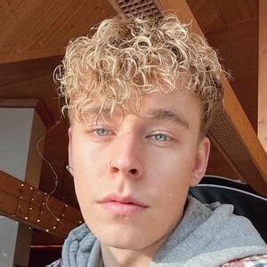 Santeri Hänninen - Age, Family, Bio | Famous Birthdays