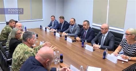 (Video) Kajari sa Rakićem i gradonačelnicima opština na severu - Kosovo Online