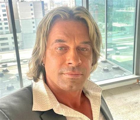 Petel.bg - новини - Само на 50 години си отиде актьор от "Съни Бийч"