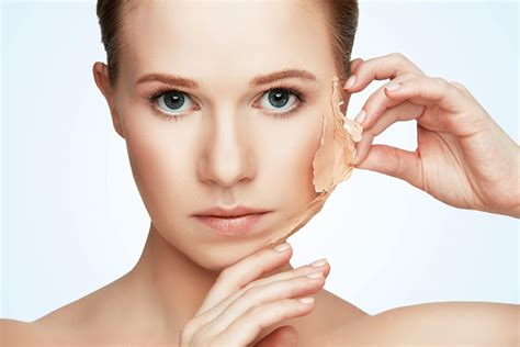 Wat Is Een Peeling En Waarom Kan Je Niet Zonder? (9 Verschillende ...