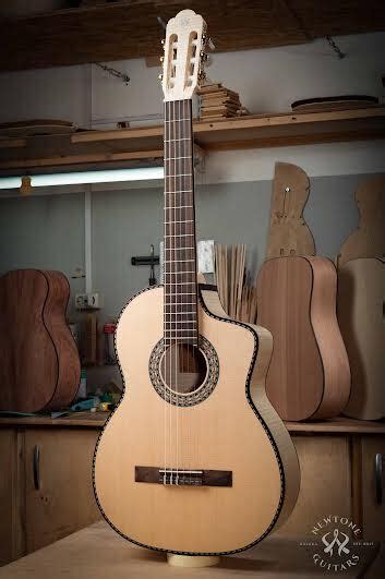 Классическая гитара из массива NewTone "High Wave CT N С" ( ель ...