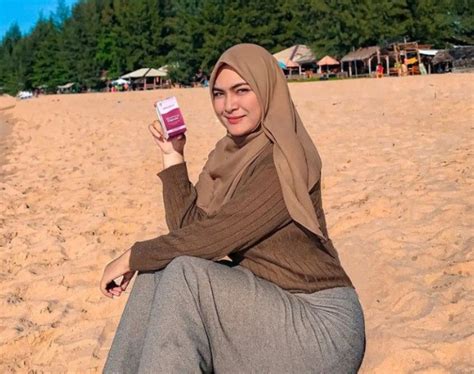 √ 25+ No HP Janda yang bisa Dihubungi dan Cari Jodoh via WhatsApp