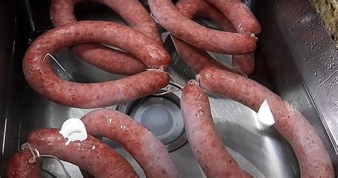 Домашняя копченая колбаса за три часа: делаем настоящую Краковскую