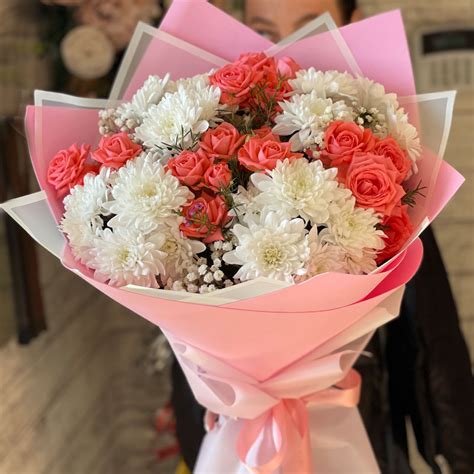 Букет Хризантема, кустовая Роза, гипсофила 💐| Купить Цветы
