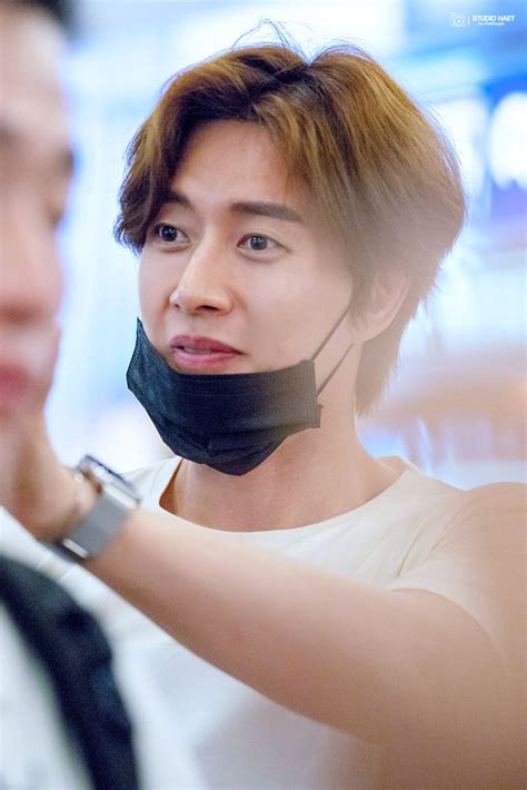 Pin su haejin