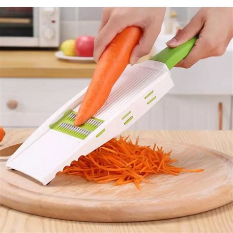 5 in 1 Vegetable Cutter - Handy Housewife