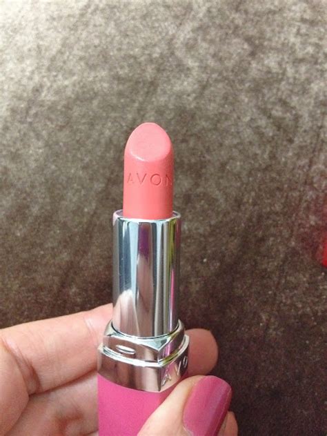 Aylin'in Kozmetik Günlüğü: Avon Ultra Color Absolute Ruj
