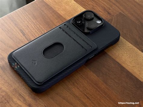 PITAKA MagEZ Card Sleeve 3 レビュー。MagSafe対応カードケース。高級感があってかっこいい。 | Tezlog
