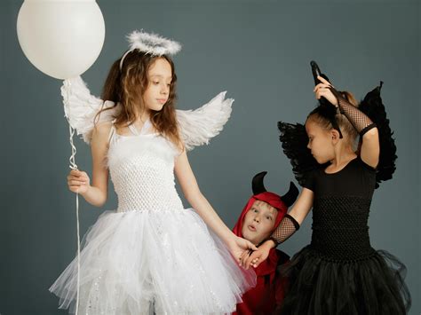 Angel And Devil Photos, Download The BEST Free Angel And Devil Stock ...