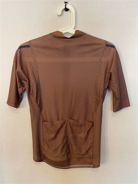 Monton jersey, Men's Fashion, Activewear on Carousell