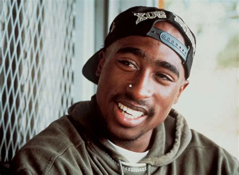Рап легендата 2 PAC със звезда на Алеята на славата - Защото | Zashtoto