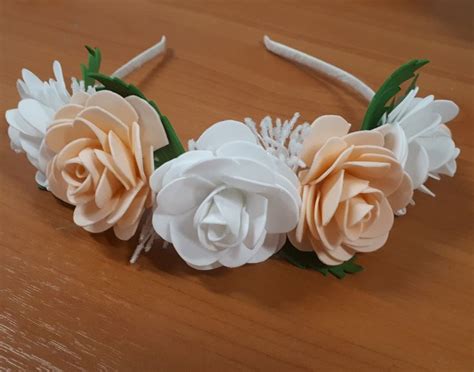 Ободок с розами из фоамирана