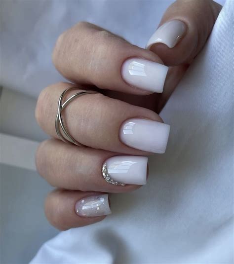 Пин от пользователя . на доске Nails | Дизайнерские ногти, Стили белых ...