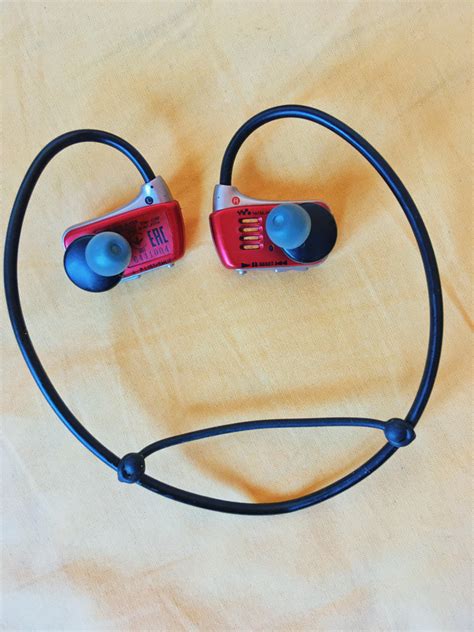 Наушники беспроводные Sony Walkman для плавания в дар (Москва). Дарудар
