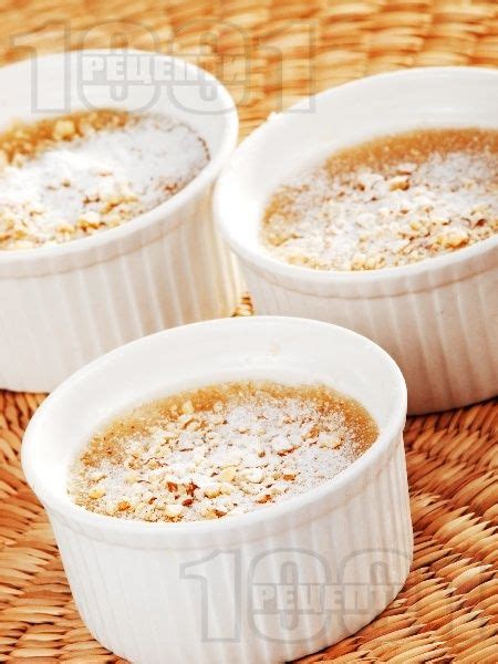 Грис халва с вода, олио, орехи и пудра захар в купички | レシピ | 食べ物のアイデア ...