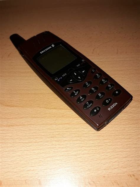 Ericsson R320s
