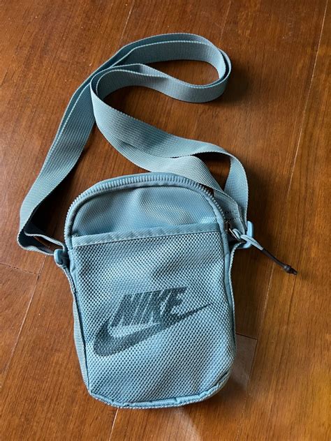 Original nike sling bag on Carousell