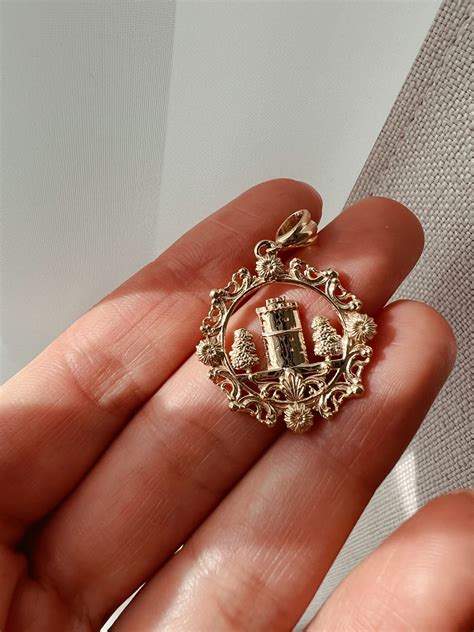 Златни бижута с диаманти и скъпоценни камъни Efir Gems & Jewellery