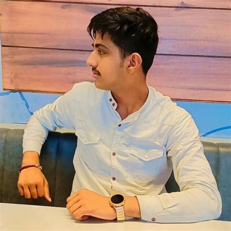 Yash Chaudhari (@yash_chaudhari_935) • Threads, Say more