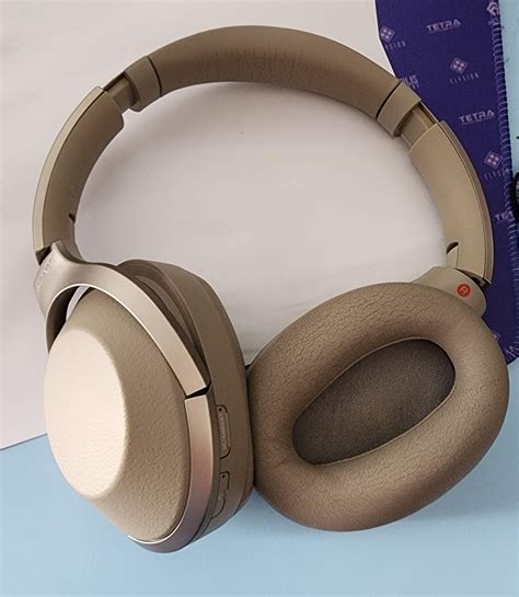 My 6+ year old Sony WH1000-XM2s are starting to show their age... Is it ...