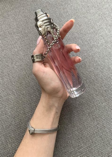 Womanity Mugler άρωμα - ένα άρωμα για γυναίκες 2010