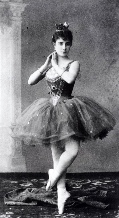 Pin on ballet