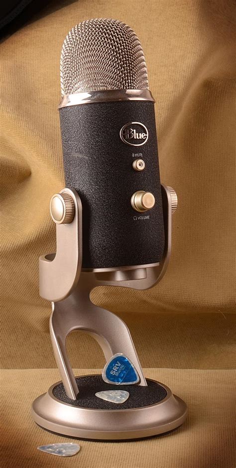 Blue-Yeti-Pro-Microphone – Srv Music Store