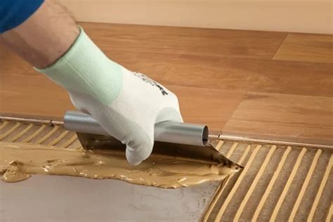 Купить клеевые материалы, мастики в интернет-магазине MasterKraski.ru