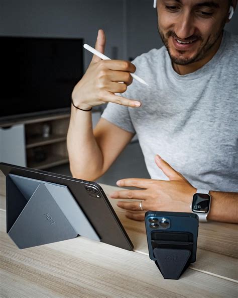MOFT представили картхолдер-підставку з системою MagSafe
