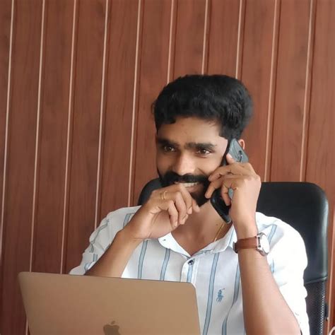 Karthik Sasi (@me.karthik_) • Threads, Say more