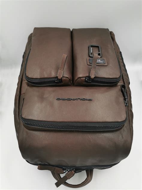 Кожаный рюкзак Piquadro CA3349AP/TM мужской коричневый — купить в ...