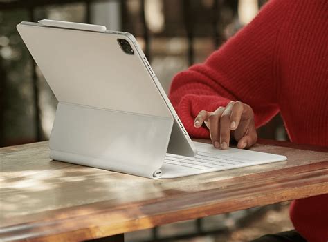 The Magic Keyboard for 11-inch iPad Pro and iPad Air is $119 Off | iLounge