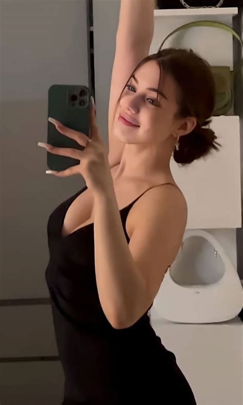 акулич. | Откровенные девушки, Фотографии девочек, Горячие блондинки