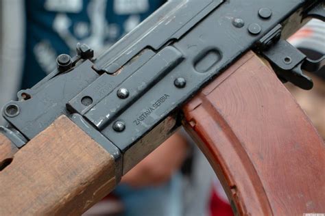 Президент Киргизии объяснил появление двух ящиков автоматов в ...