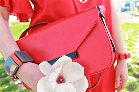 Little red dress - FASHION IN THE AIR