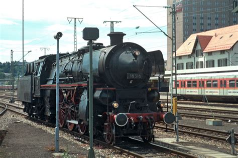 18 316