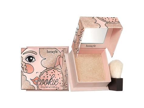 Cookie Highlighter From Benefit Cosmetics Will Give You the Ultimate Glow