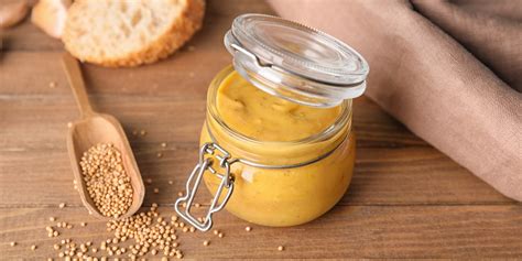 Горчица с пряностями и мёдом в домашних условиях: рецепт — Лайфхакер