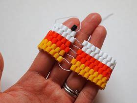 DIY Candy Corn Perler Bead Bracelet 1 | Мозаика, Работы